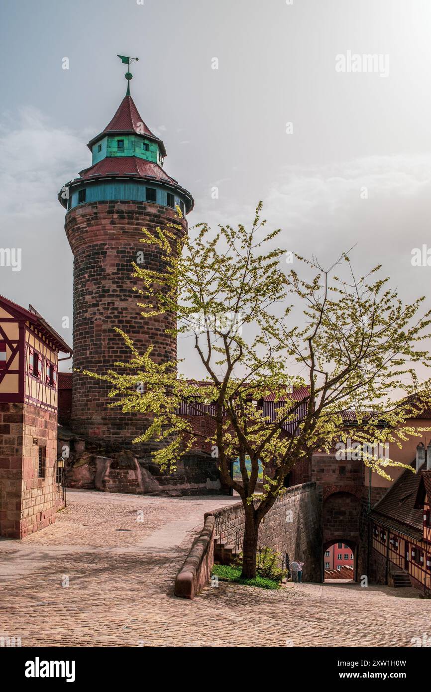View of the Sinwell Tower of Nuremberg Castle, Germany Stock Photo - Alamy