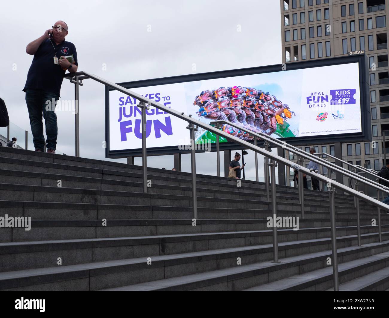 Ocean Outdoor advert screen, a type of Digital out of Home advertising ...