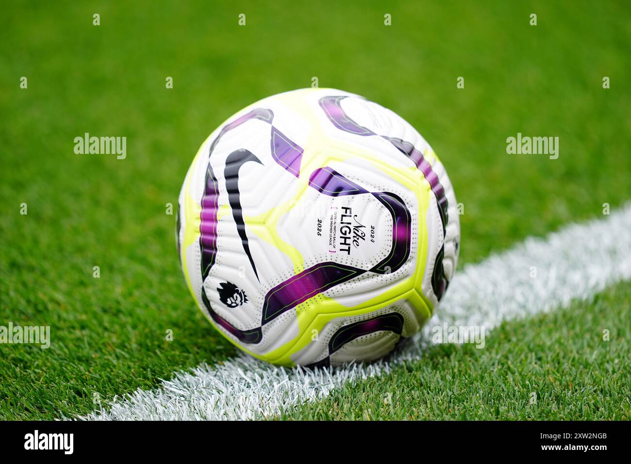 A general view of the official Nike Premier League Flight ball before ...