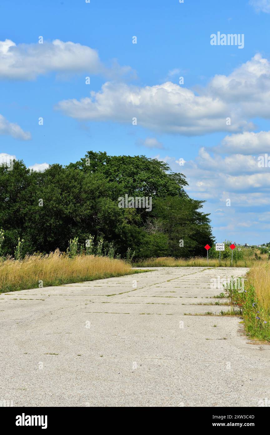 Historic us route 66 pavement hi-res stock photography and images - Alamy