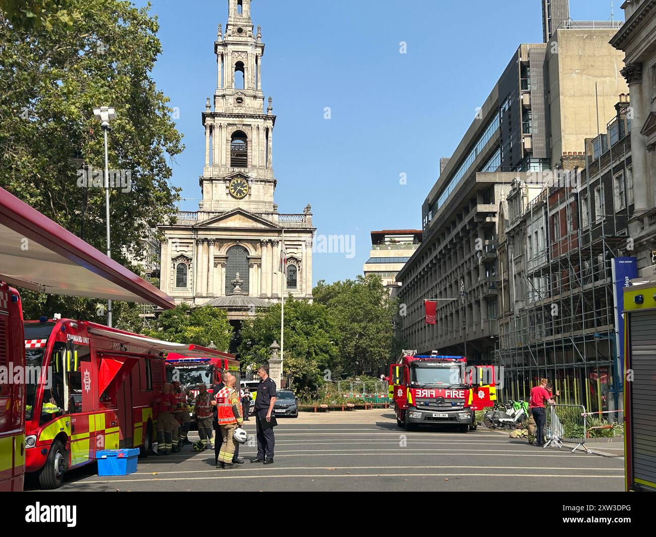 Firefighters at Somerset House in central London. London Fire Brigade ...