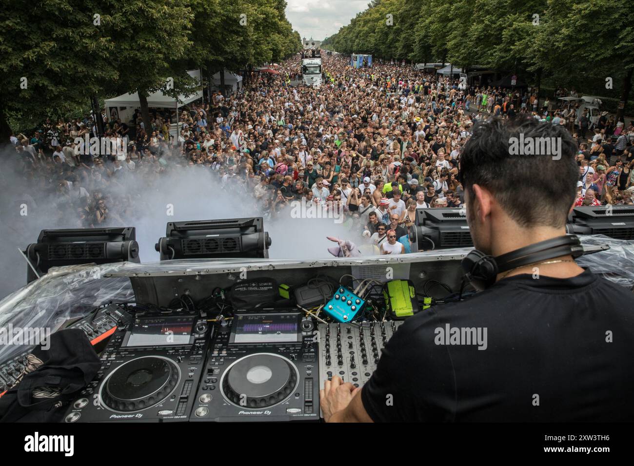 The streets of Berlin's Tiergarten pulsated with vibrant energy on ...