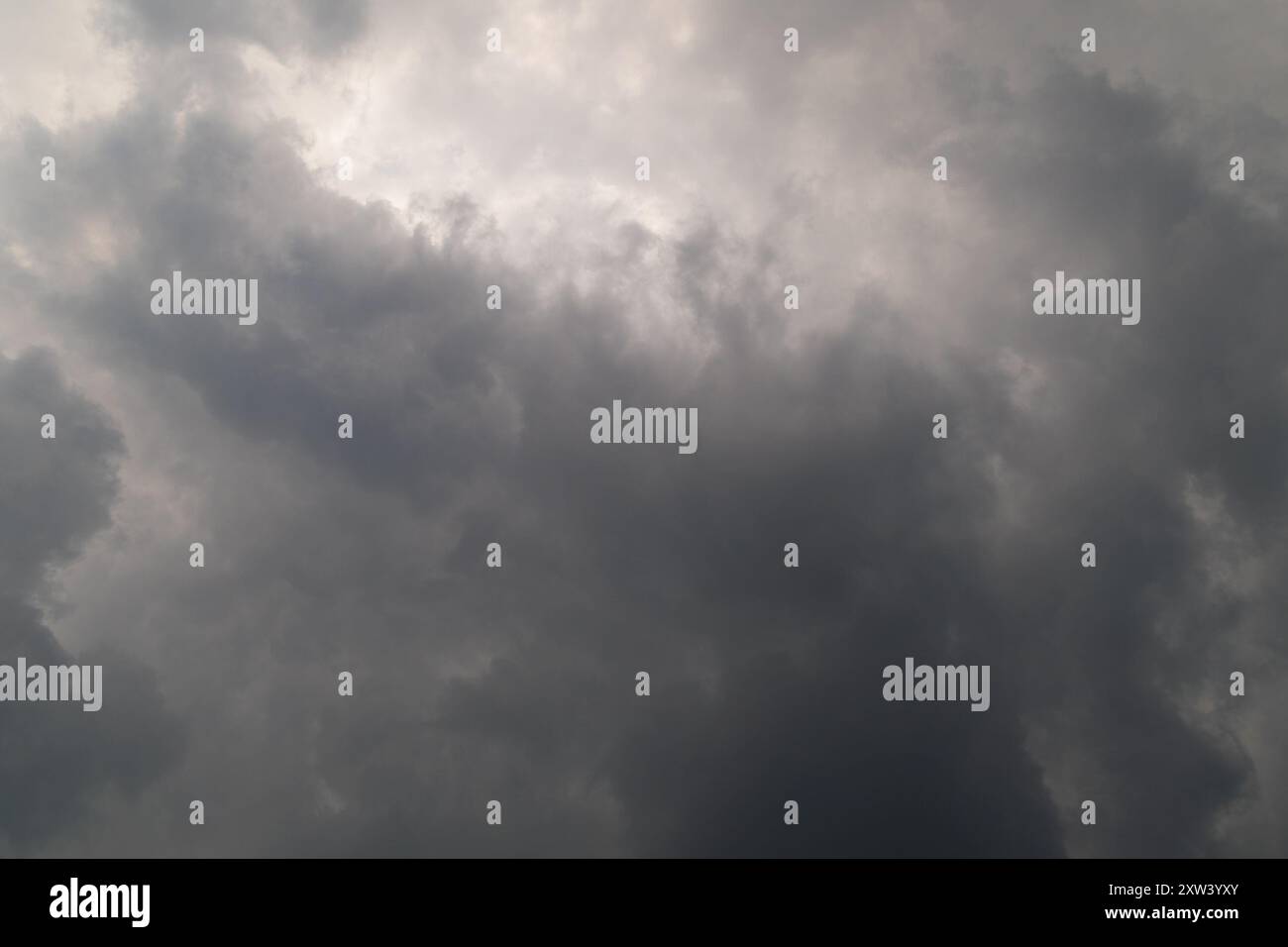 Gray rain clouds covering hi-res stock photography and images - Alamy