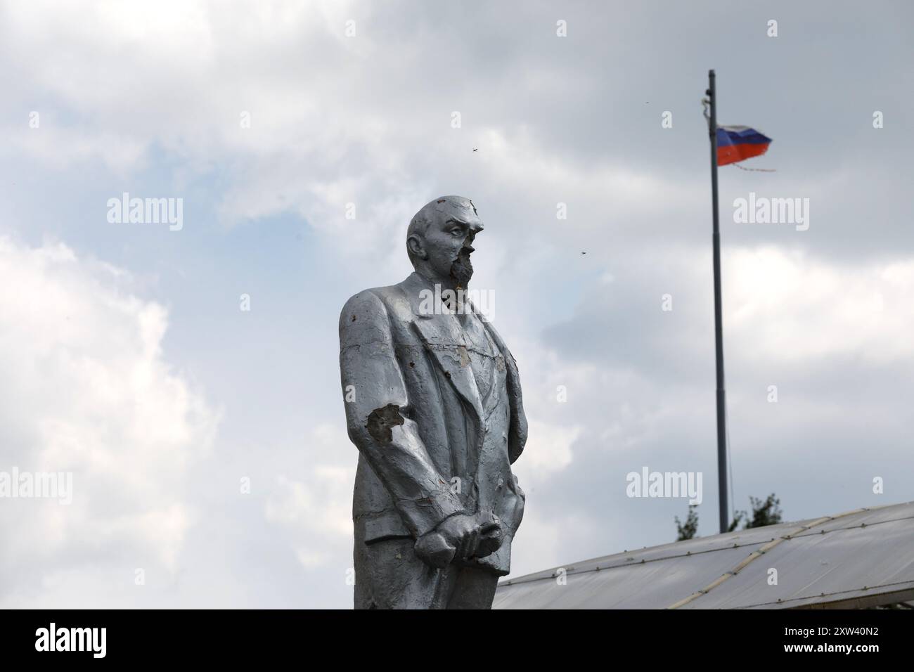 Non Exclusive: SUDZHA, RUSSIA - AUGUST 16, 2024 - The monument to ...