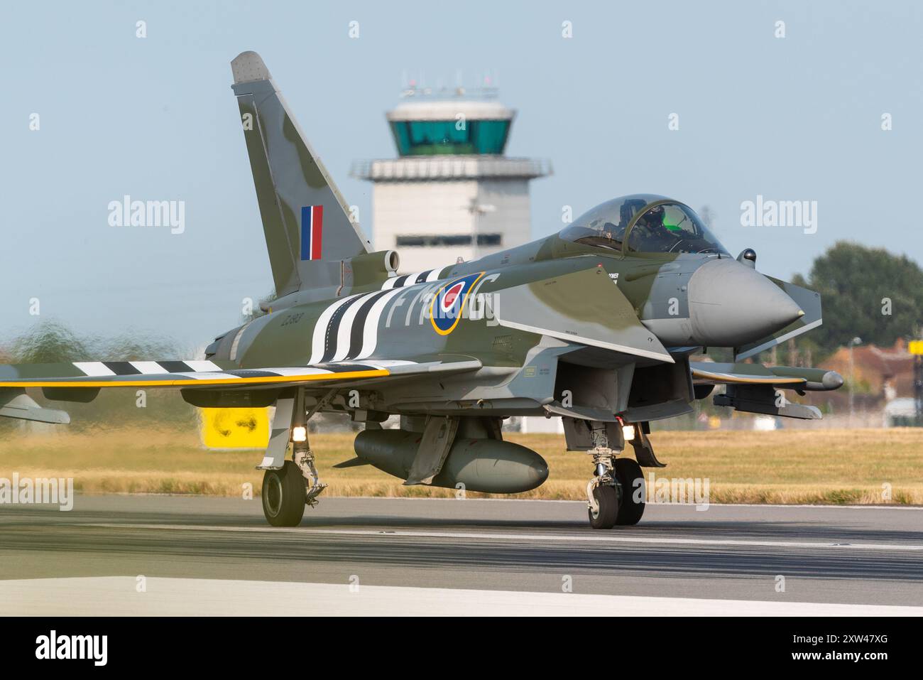 Camouflaged airplane hi-res stock photography and images - Alamy