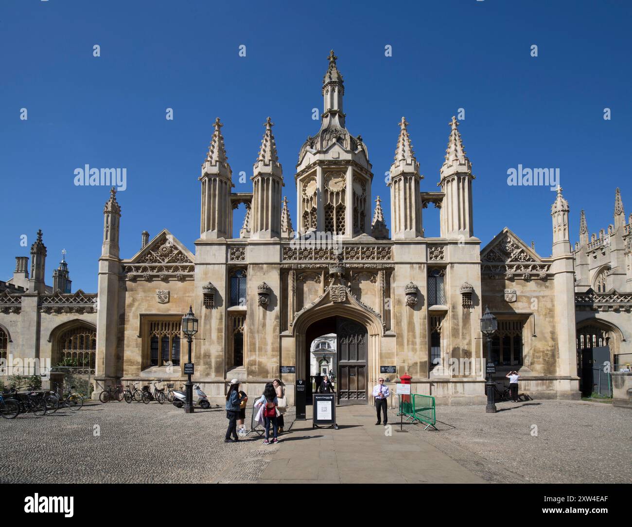 Entrance King's College King's Parade Cambridge Stock Photo - Alamy