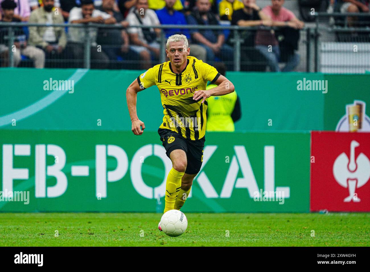 Julian Ryerson (Borussia Dortmund, #26) GER, 1. FC Phoenix Luebeck vs ...