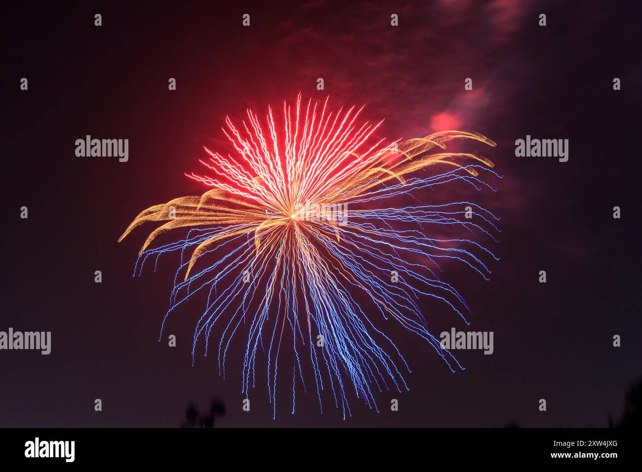 Explosion independence day hi-res stock photography and images - Alamy