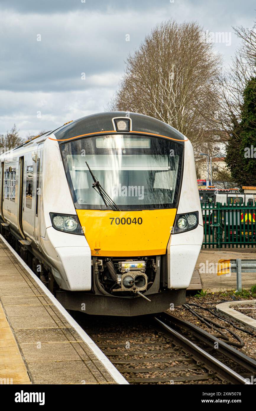 Southeastern class 707 hi-res stock photography and images - Alamy