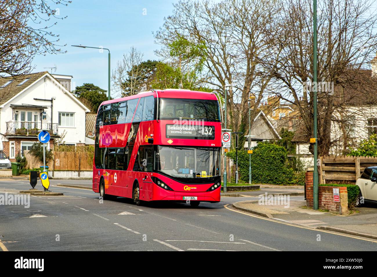Go-Ahead Alexander Dennis Enviro400EV London Transport Bus, Parkhill ...