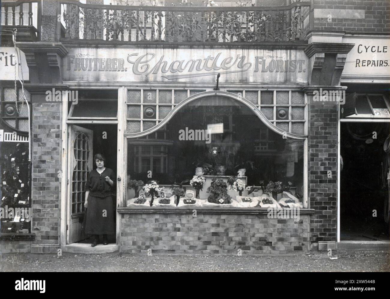 Orpington, Kent. circa. 1920 – A photograph of Chantler Fruiterer and ...