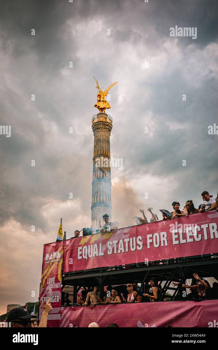 Rave the planet in Berlin 2024 Rave the planet 2024 *** Rave the planet ...