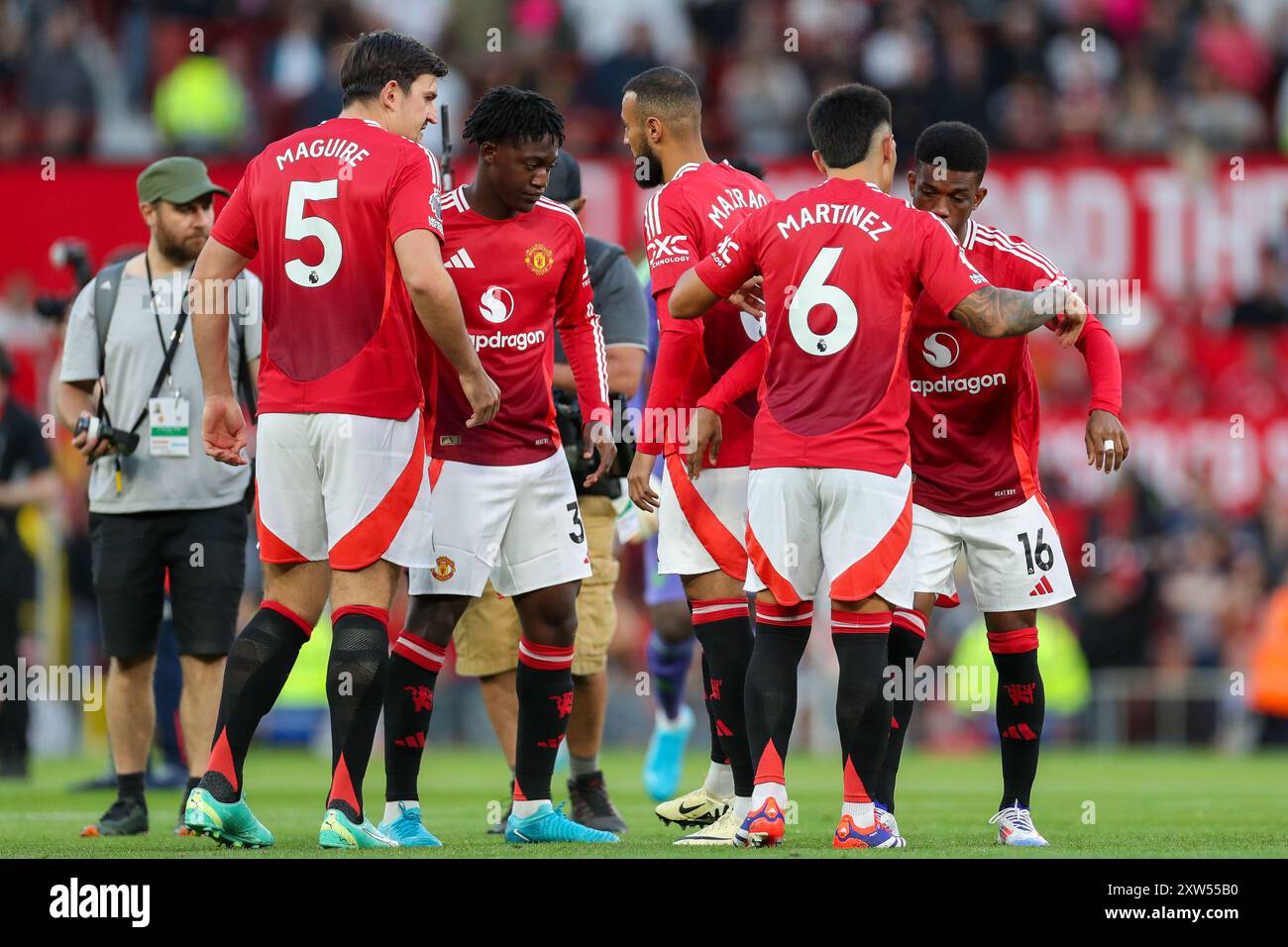 Kobbie mainoo hi-res stock photography and images - Alamy