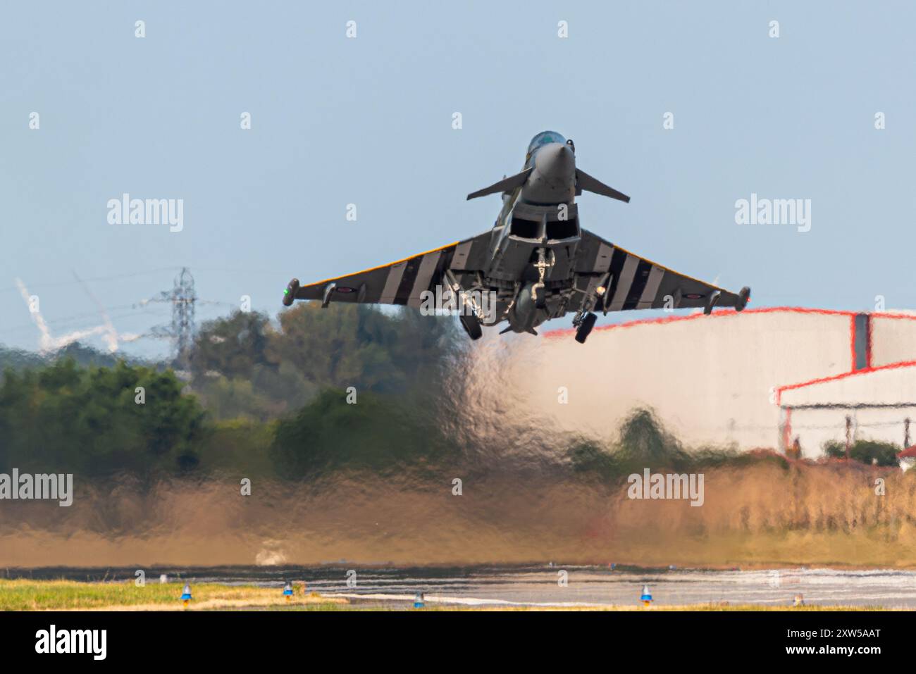 Jet efflux hi-res stock photography and images - Alamy