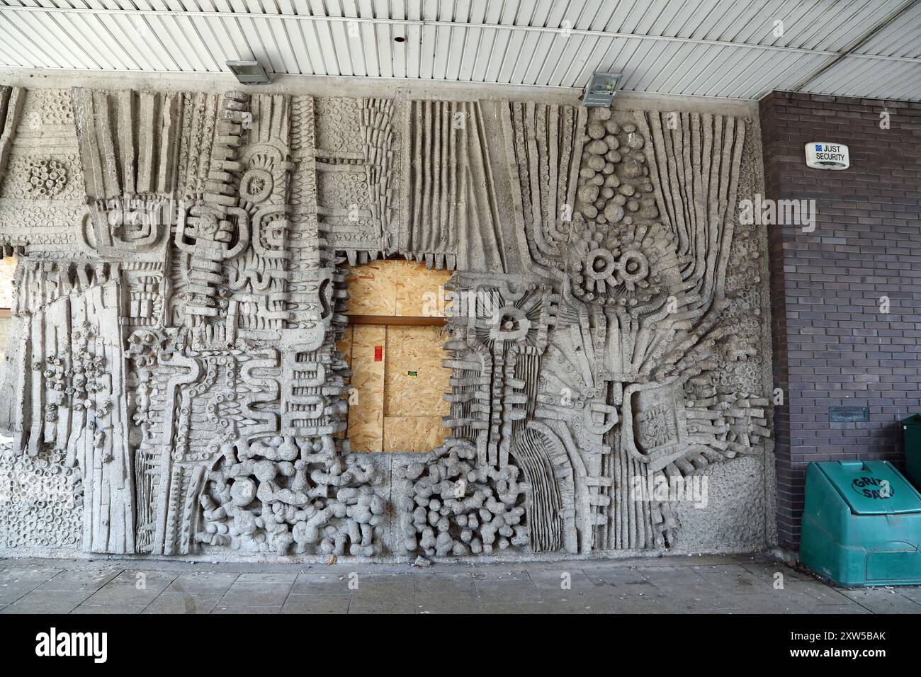 William Mitchell decorative concrete at the former Three Tuns Pub in ...