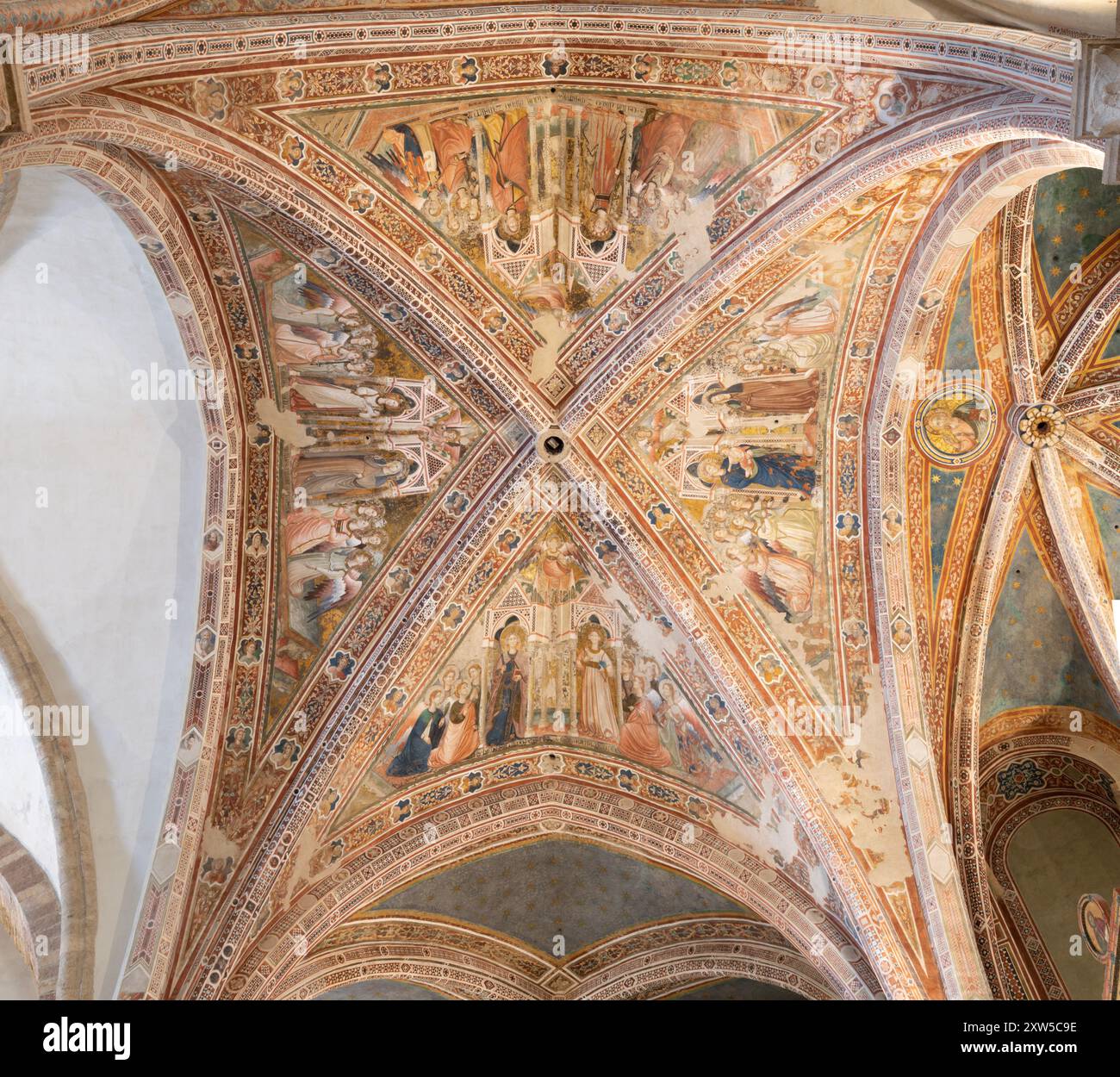 ASSISI, ITALY - MAY 17, 2024: The gothic ceiling fresco in the church ...