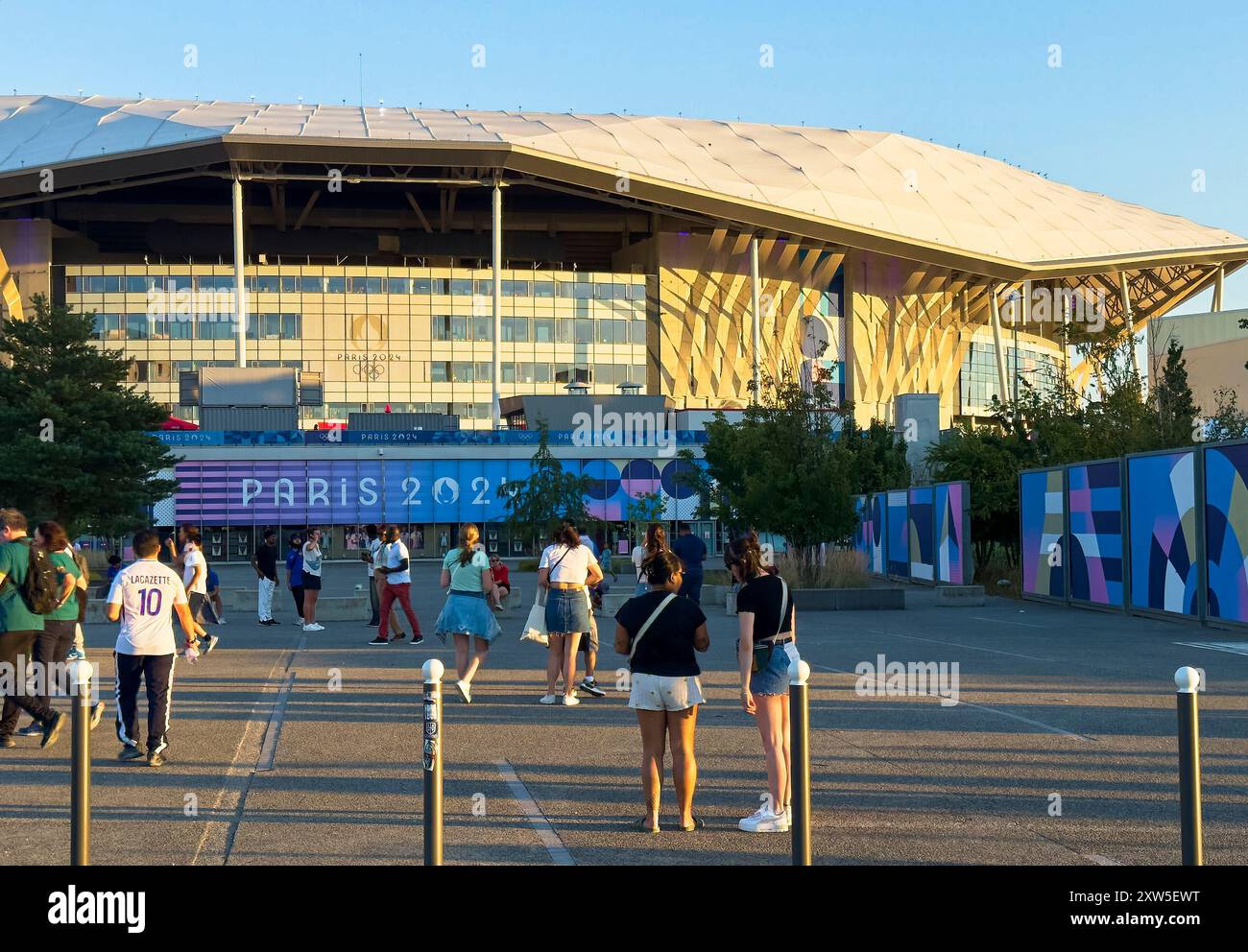 Fans Stade de Lyon/Groupama Stadium at the women Olympic semifinal ...