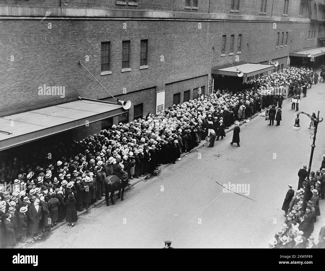 Huge queue Black and White Stock Photos & Images - Alamy