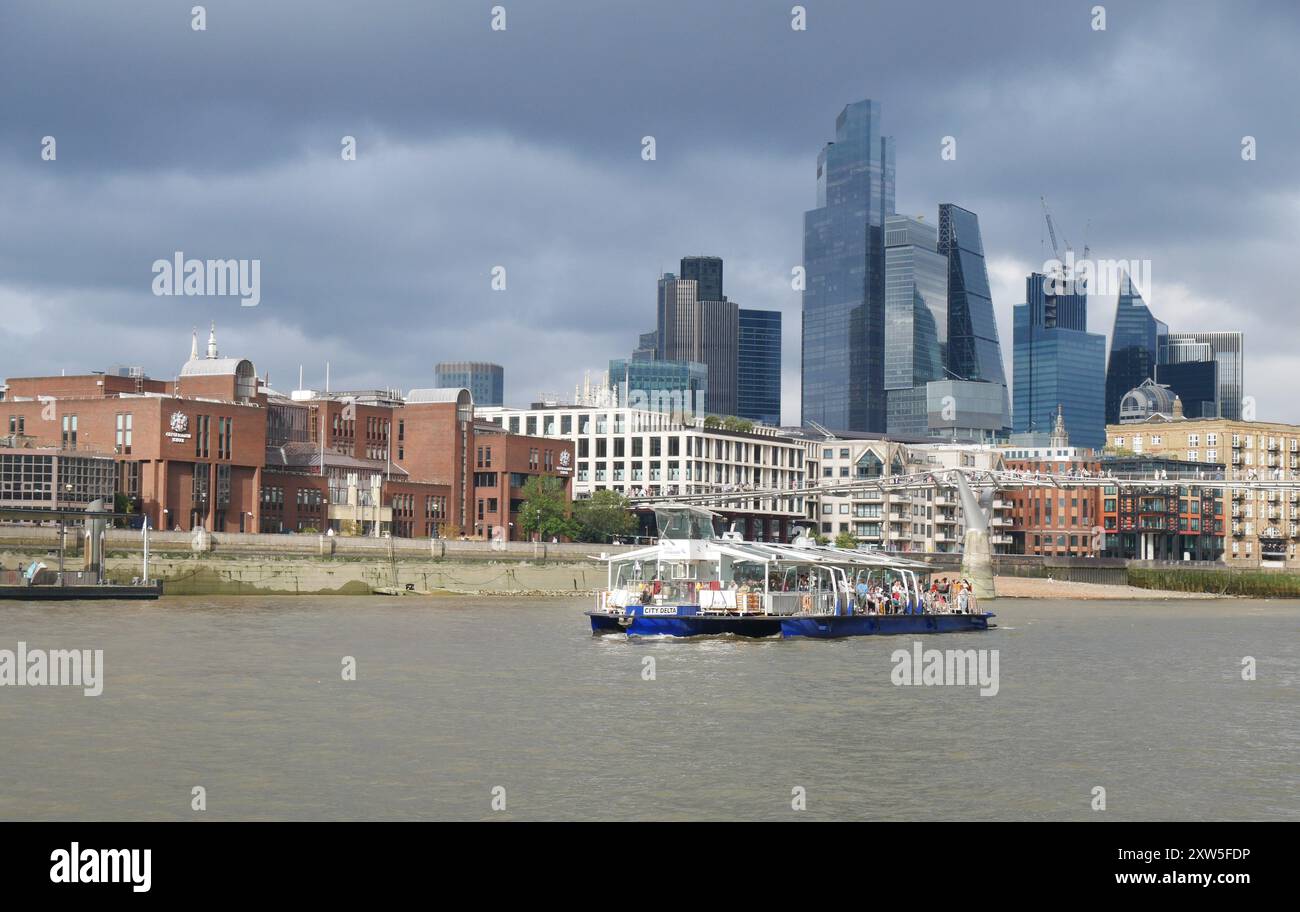 The Thames from the Thames Clipper Stock Photo - Alamy