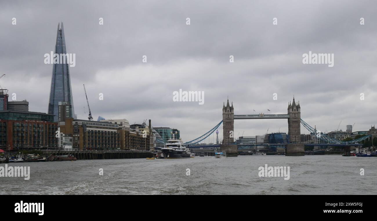 The Thames from the Thames Clipper Stock Photo - Alamy
