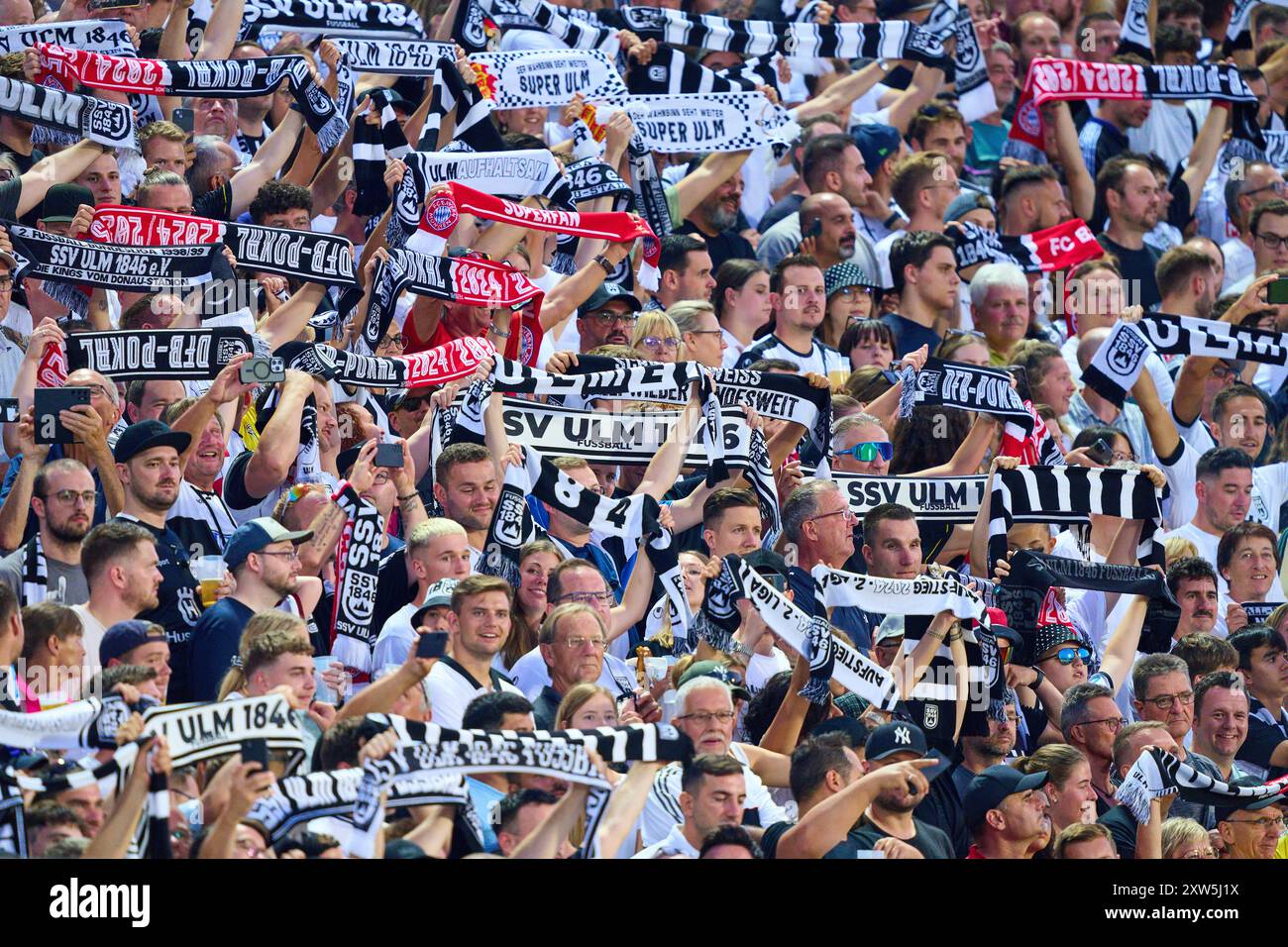Fans Ulm in the match SSV ULM - FC BAYERN MUENCHEN 0-4 DFB-Pokal ...
