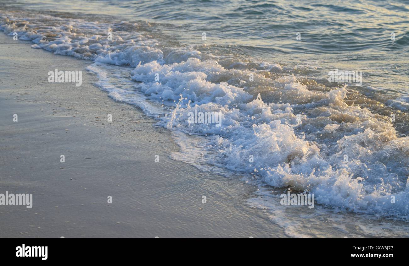 Ocean beach. Waves splash background. Ocean Waves. Sea wave. Ocean ...