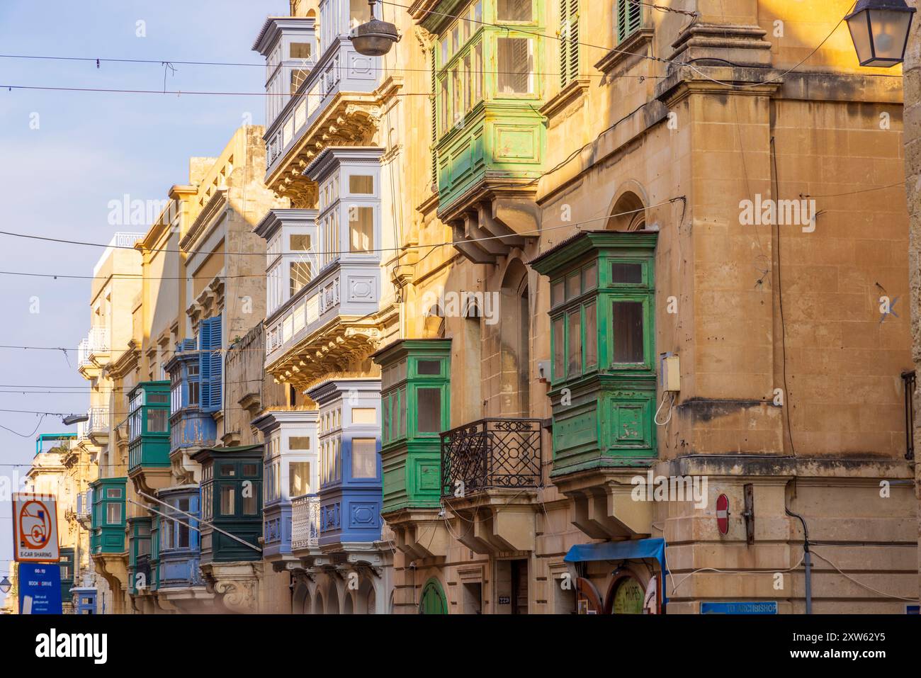 Malta, Valletta. Street scenes. Buildings with many bay windows Stock ...