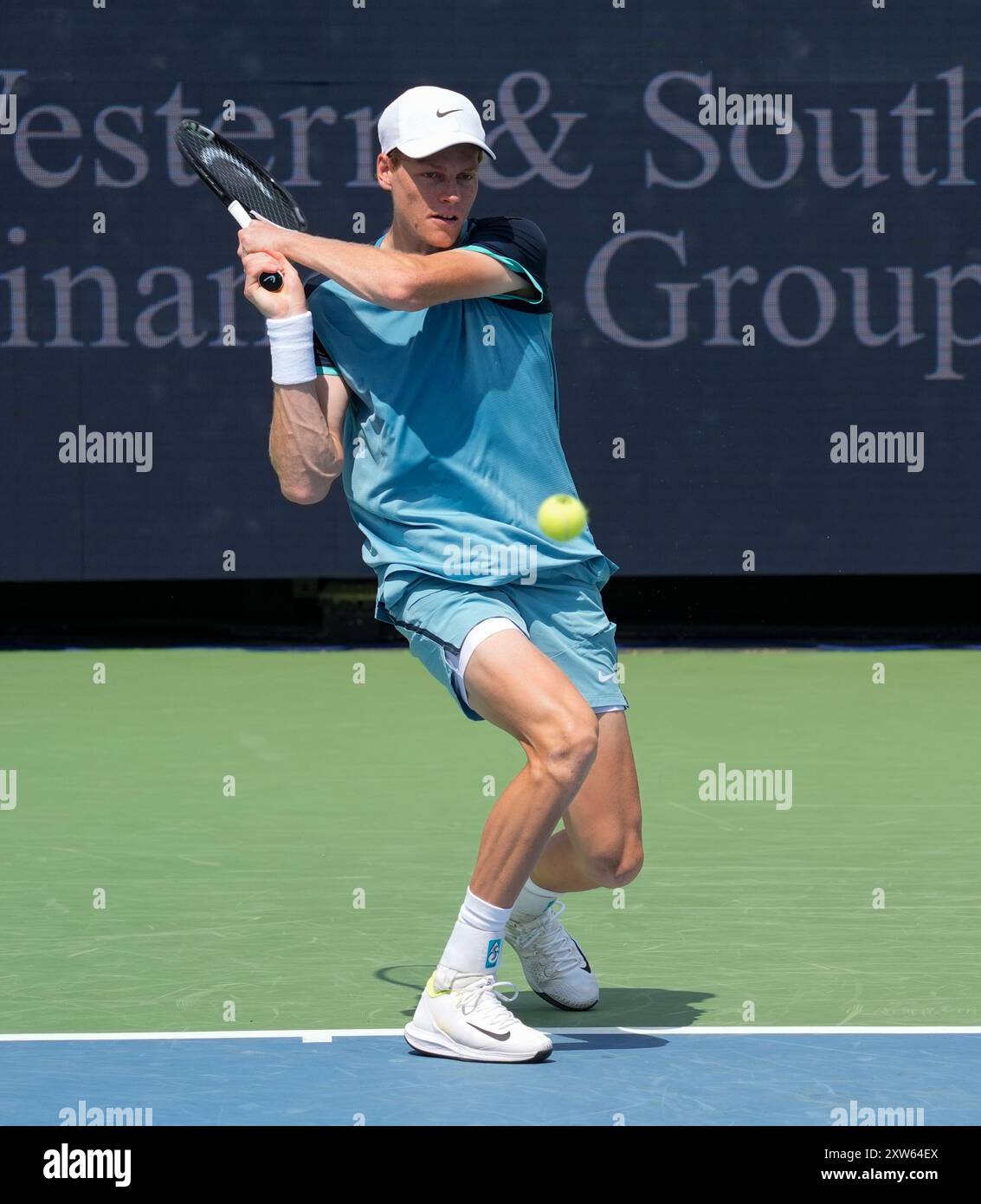 Jannik sinner 2024 us open hi-res stock photography and images - Alamy