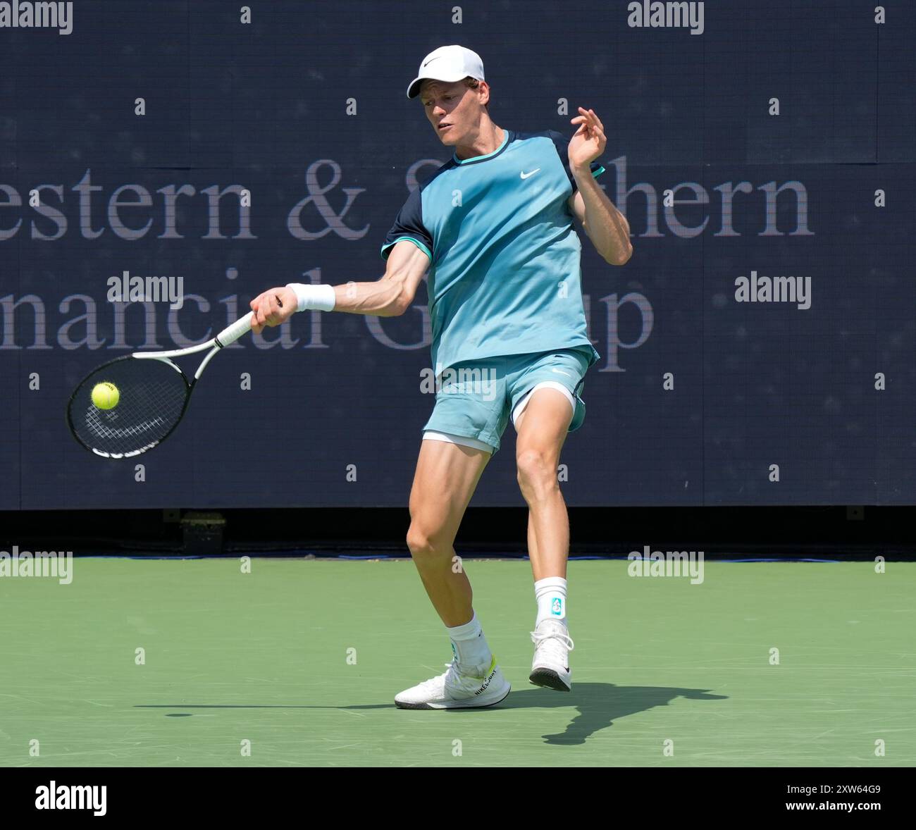 Jannik sinner 2024 us open hi-res stock photography and images - Alamy