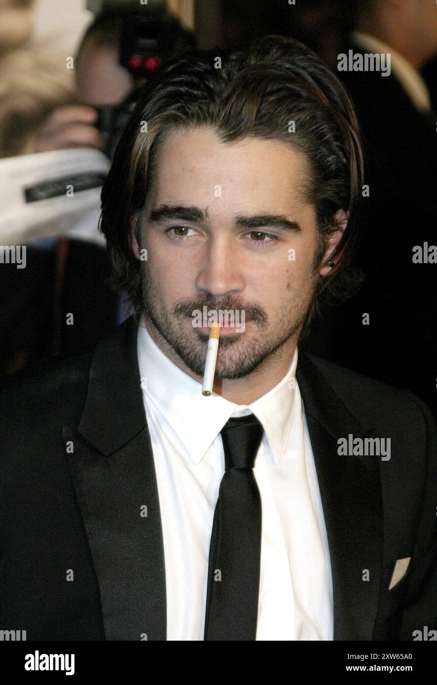 Colin farrell november 2004 hi-res stock photography and images - Alamy