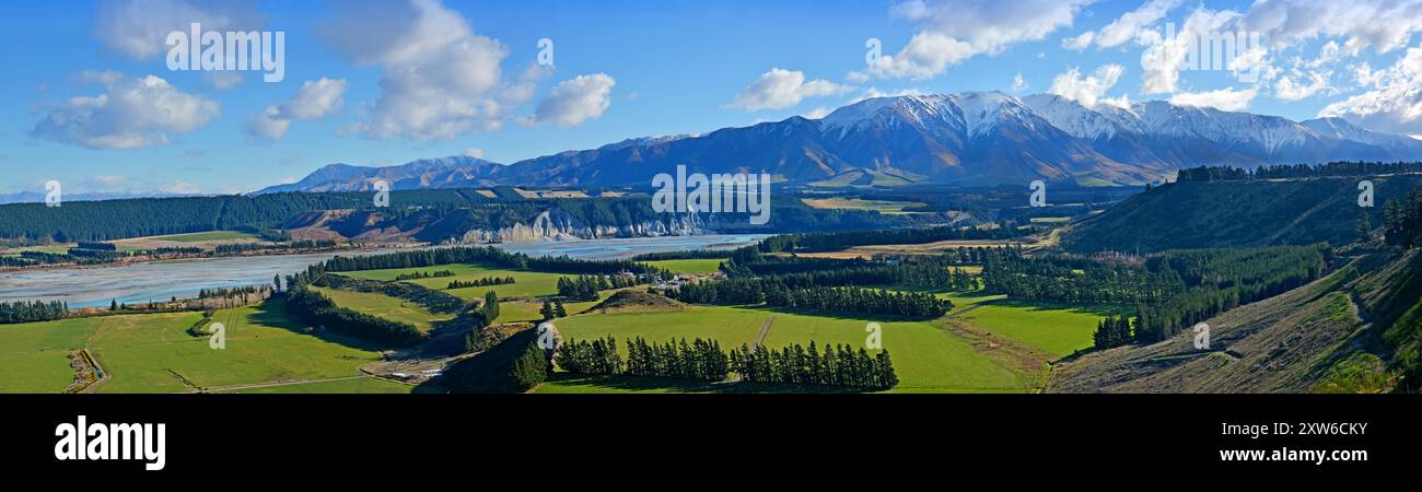 Rakaia gorge bridge rakaia gorge bridge hi-res stock photography and ...