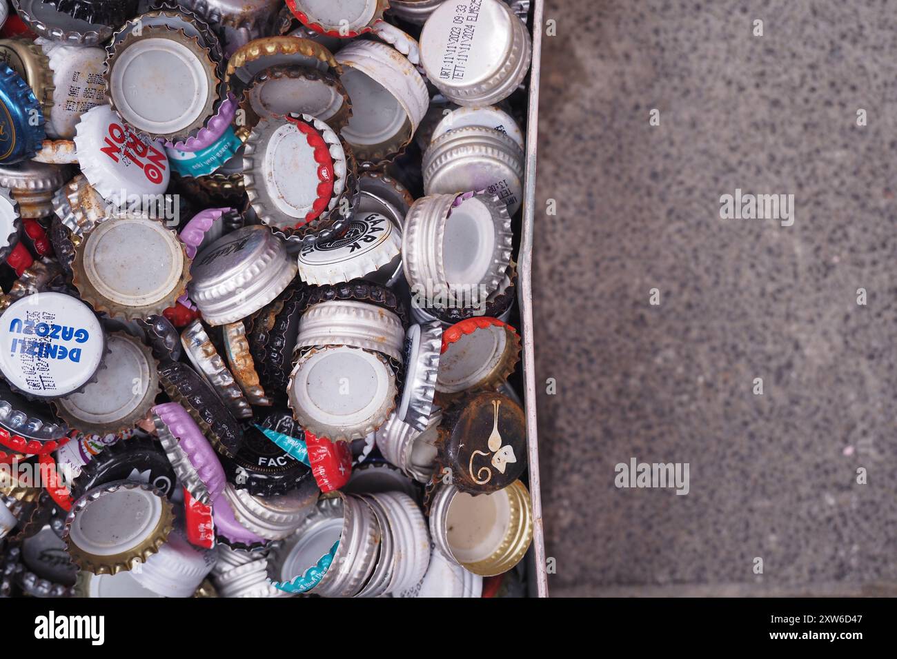 Assorted soda caps hi-res stock photography and images - Alamy