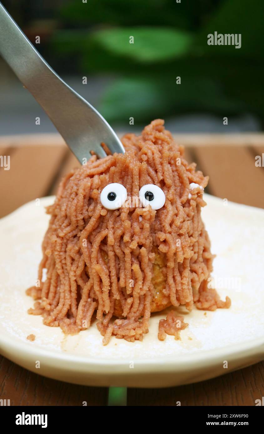 Mouthwatering Monster Shaped Mont Blanc Chestnut Cake for Halloween ...
