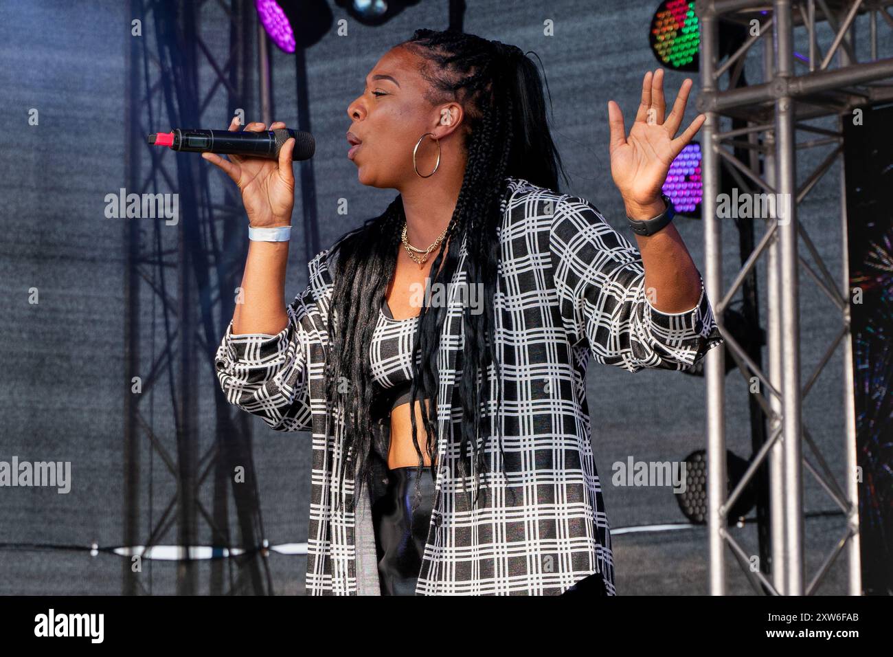 Essex, UK. 17th Aug, 2024. Luzahnn Taylor performs on stage as Livin ...