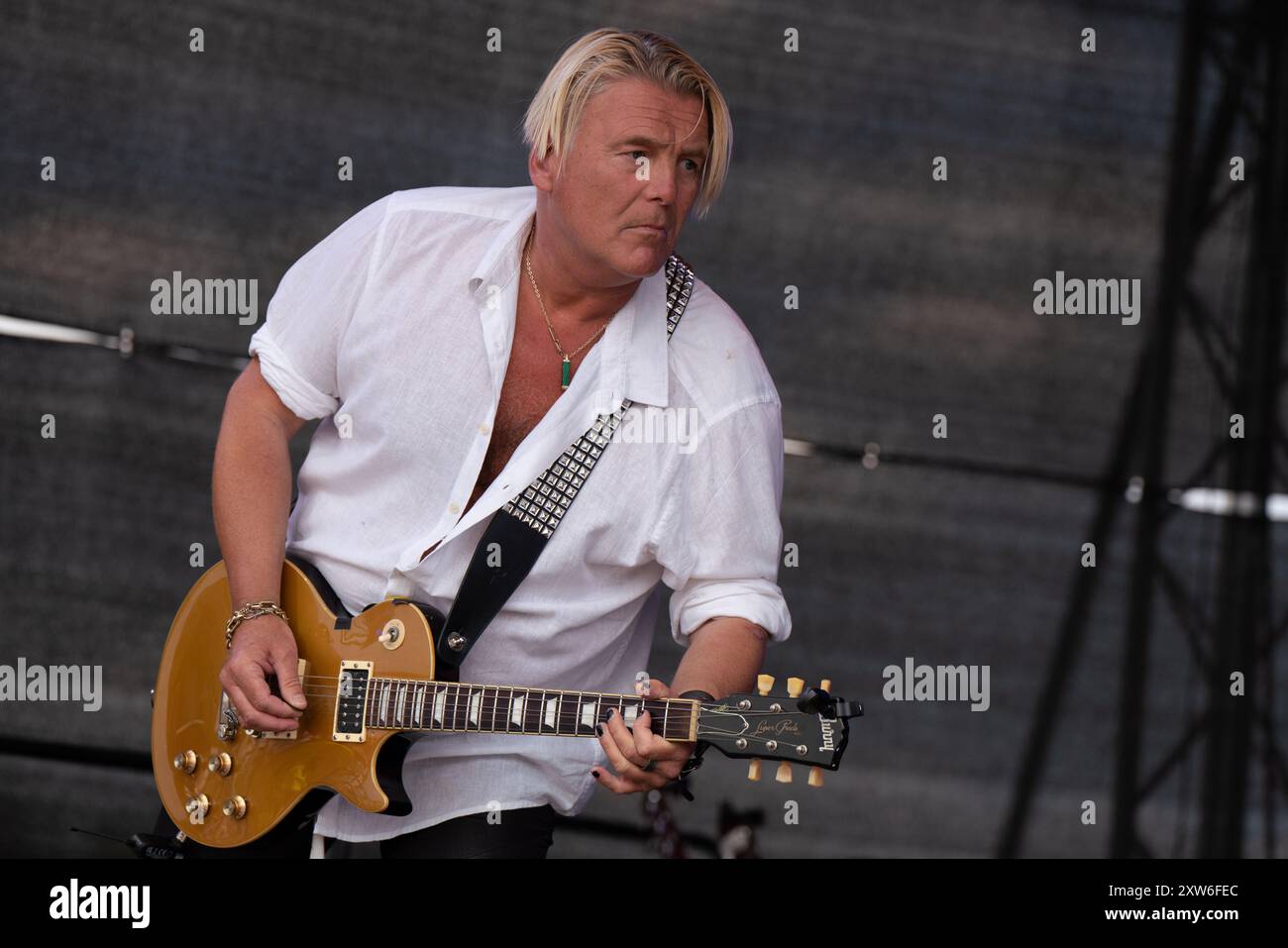 Essex, UK. 17th Aug, 2024. Rob Jeffrey seen on stage performing with ...