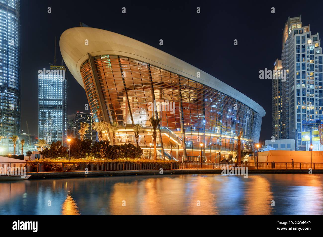 Gorgeous night view of Dubai Opera House at downtown, UAE Stock Photo ...