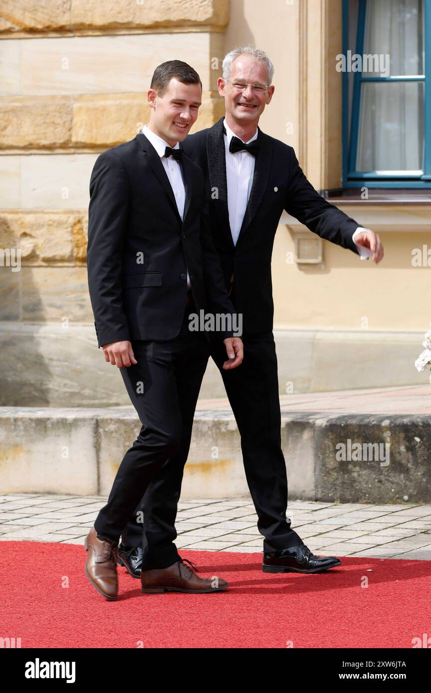 Franz-Peter Wild mit Sohn Jan bei der Eröffnung der 112. Richard-Wagner ...