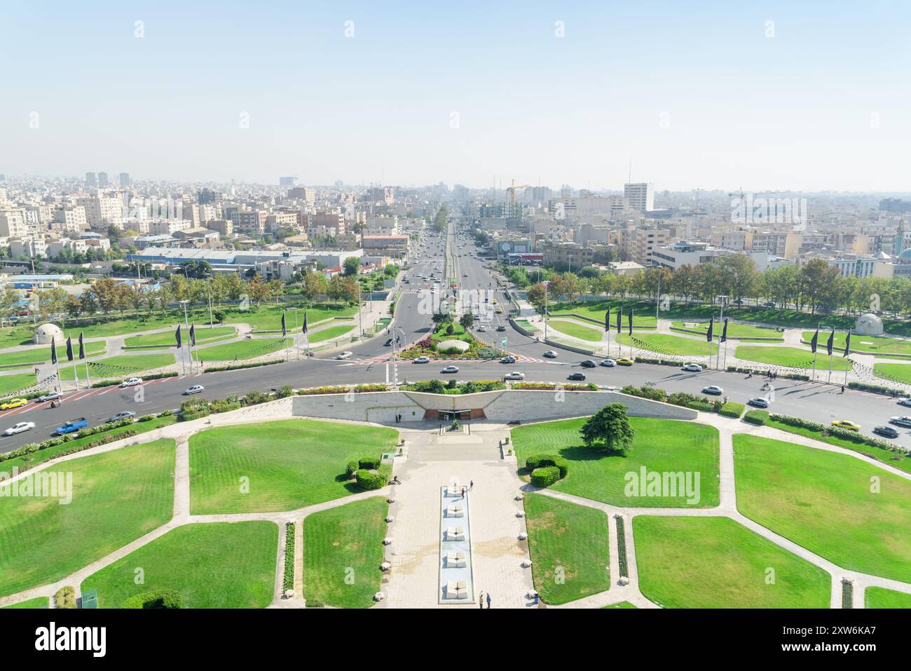 Street scene in tehran iran hi-res stock photography and images - Alamy