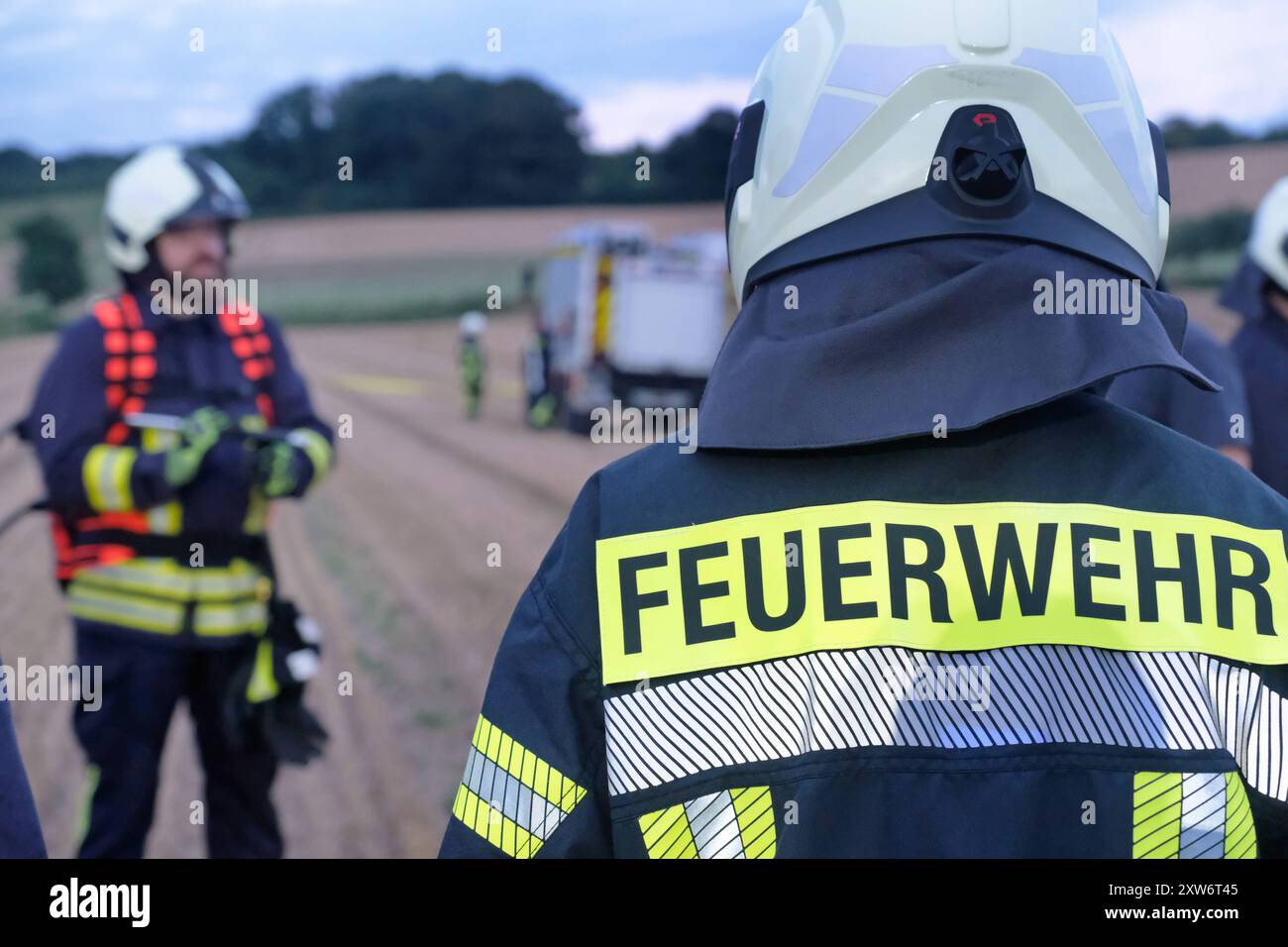 Feuerwehr-Blaulicht Feuerwehr in verschiedenen Bildern und Aktionen in ...