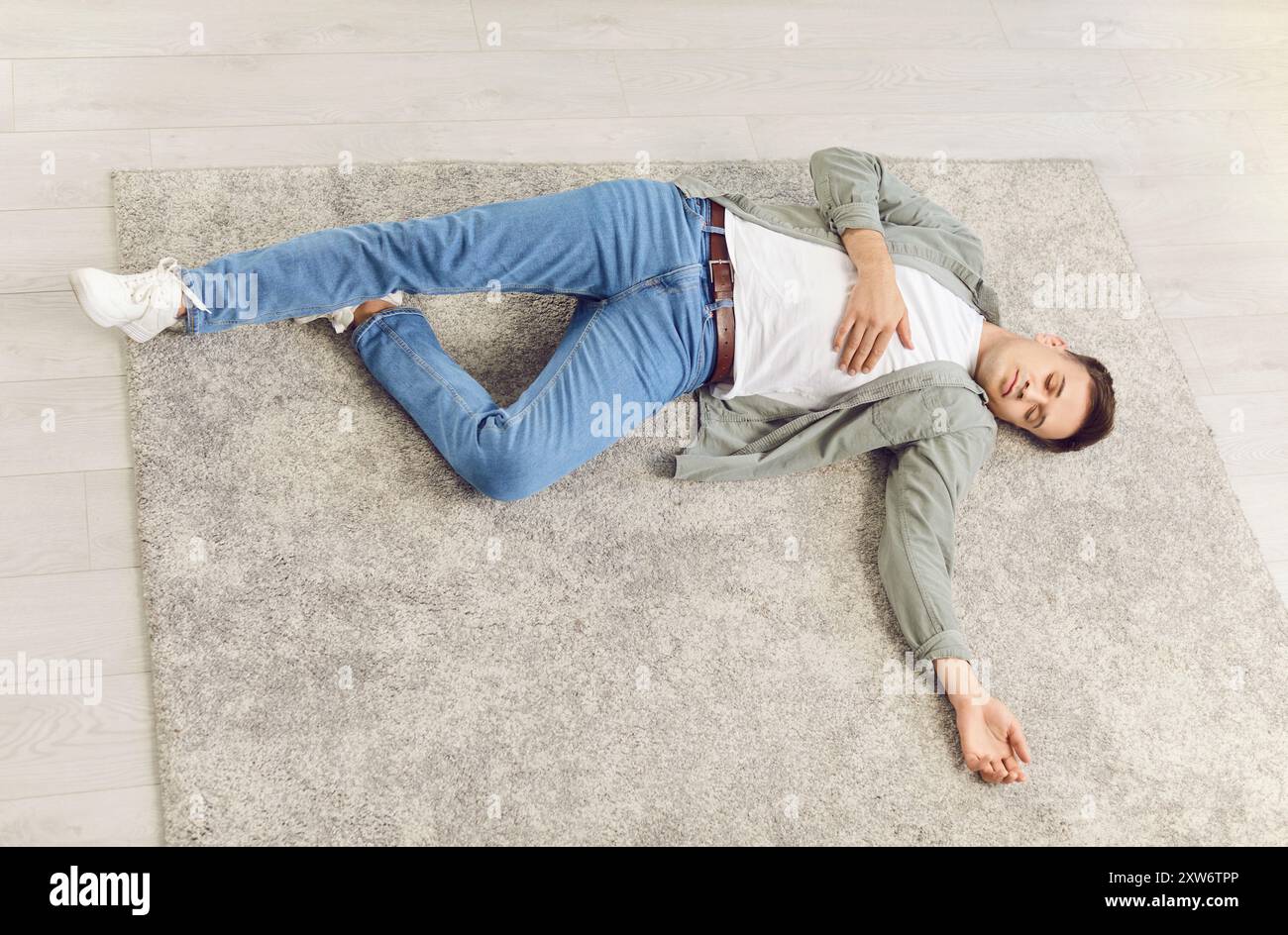 Man unconscious accident fall hi-res stock photography and images - Alamy