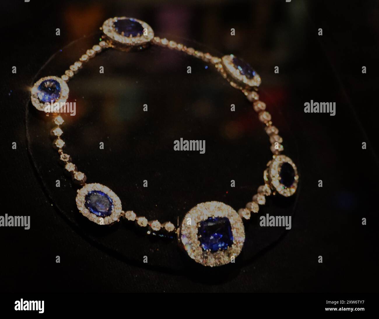 Queen Margrethe's Sapphire Necklace Stock Photo - Alamy