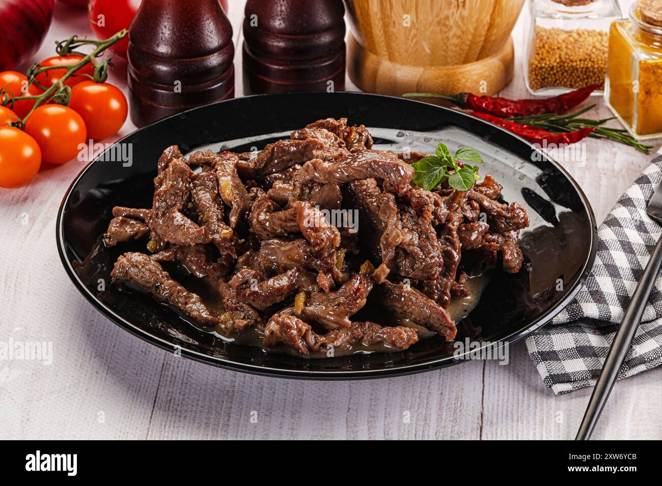 Stew beef slices with gravy Beef Stroganoff Stock Photo - Alamy