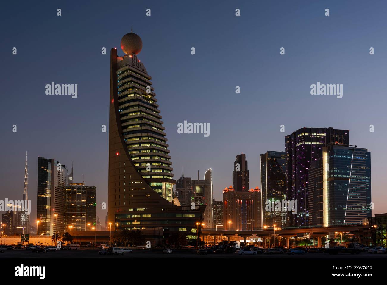 Dubai, United Arab Emirates, 20th Apr 2015. The iconic Etisalat ...
