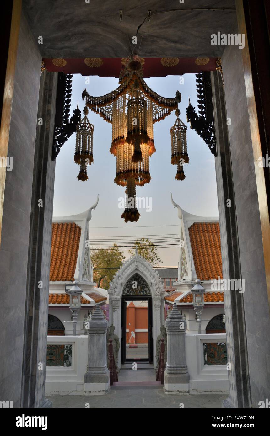 Wat ratchapradit hi-res stock photography and images - Alamy