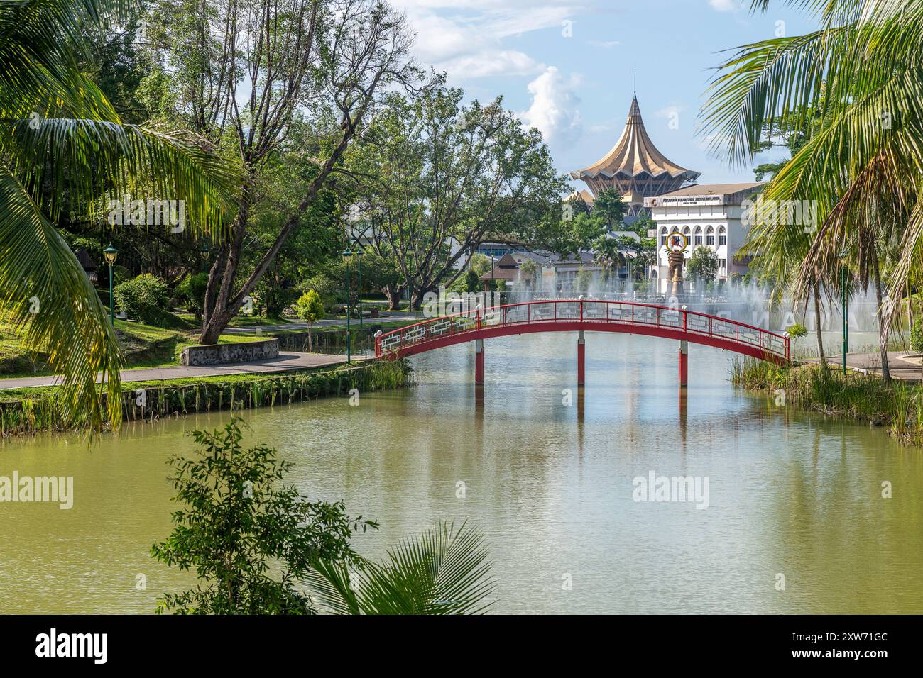 Sarawak State Legislative Assembly Building and Reservoir Park (Taman ...