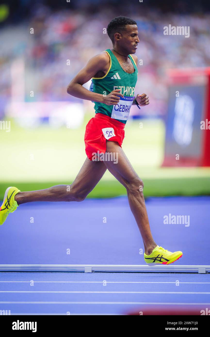 Hagos Gebrhiwet participating in the 5000 meters at the Paris 2024 Olympic Games Stock Photo - Alamy