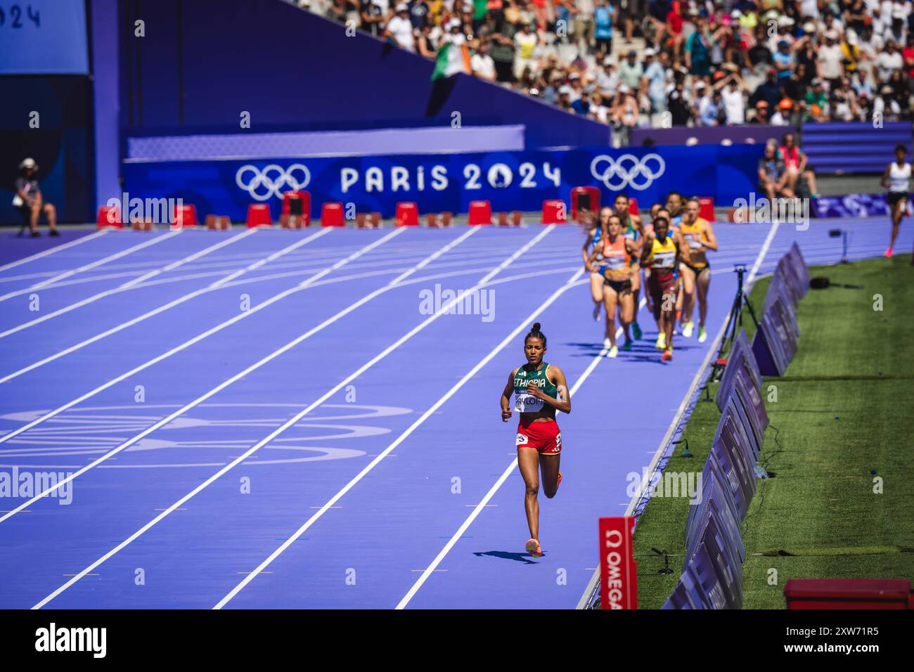 Birke Haylom participating in the 1500 meters at the Paris 2024 Olympic ...