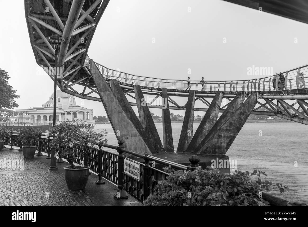 Indian Mosque (Masjid India) and Darul Hana Bridge, Kuching, Malaysia ...