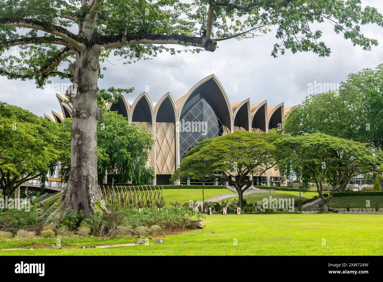 Visit kuching hi-res stock photography and images - Alamy
