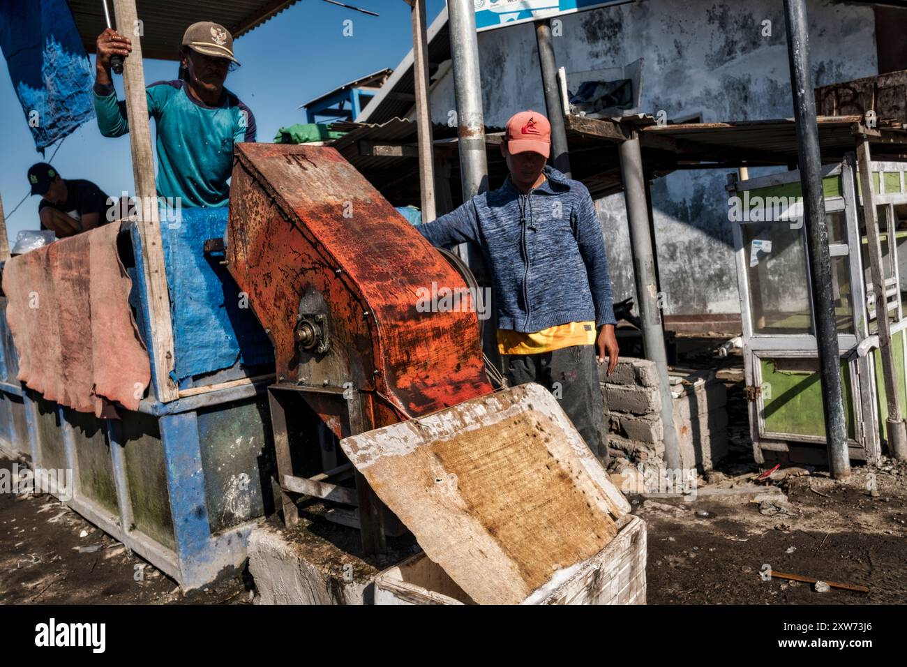 Tanjung luar market hi-res stock photography and images - Alamy